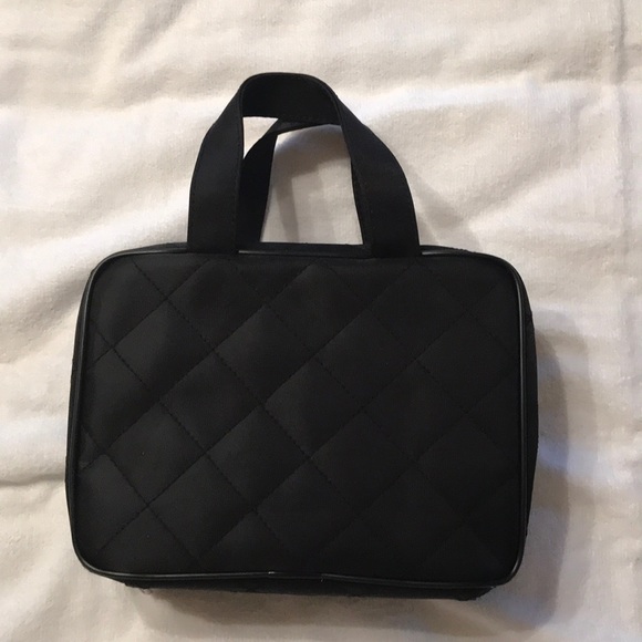 Mary Kay | Bags | Mary Kay Quilted Cosmetic Case | Poshmark
